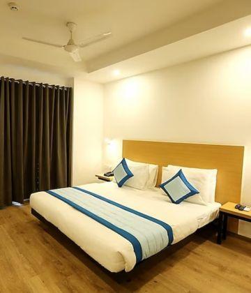 Hotels near Rithala Metro Station, New Delhi: Book Hotels close to ...