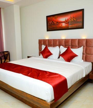 Hotels near HITEX Exhibition Center, Hyderabad - Book @ 692