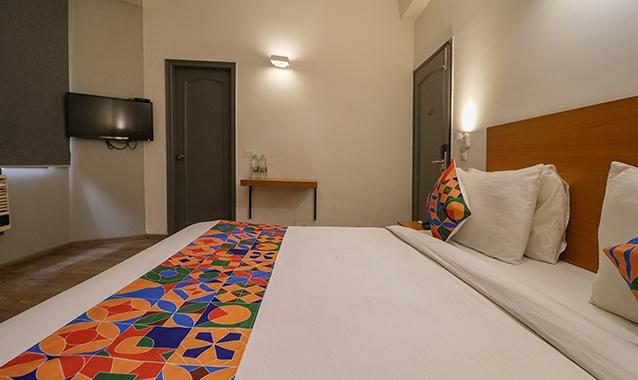 FabHotel Lord Inn, CR Park, New Delhi: Reviews, Photos & Offers ...