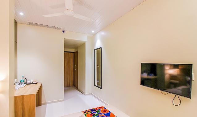 FabHotel RK International, Kurla West, Mumbai: Reviews, Photos & Offers ...