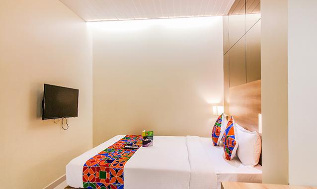 FabHotel RK International, Kurla West, Mumbai: Reviews, Photos & Offers ...