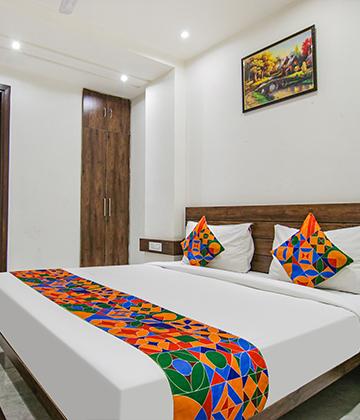 Hotels in Ring Road Mall, New Delhi- Book Hotels @ Rs.852