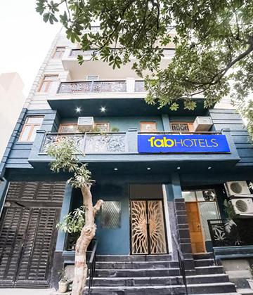 Hotels in Mehrauli, New Delhi- Book Hotels Rooms @ Rs.808