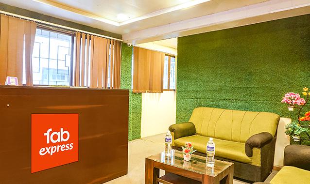 FabExpress Gargi Executive, Shivaji Nagar, Pune: Reviews, Photos ...