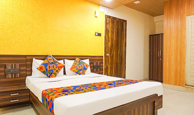 FabExpress Gargi Executive, Shivaji Nagar, Pune: Reviews, Photos ...