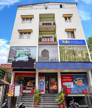 Hotels in Jakkuru, Bangalore - Book Hotels Rooms @ Rs.602