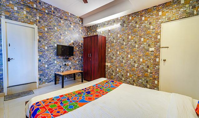 FabExpress Kings Suites HRBR Layout, HRBR Layout, Bangalore: Reviews ...