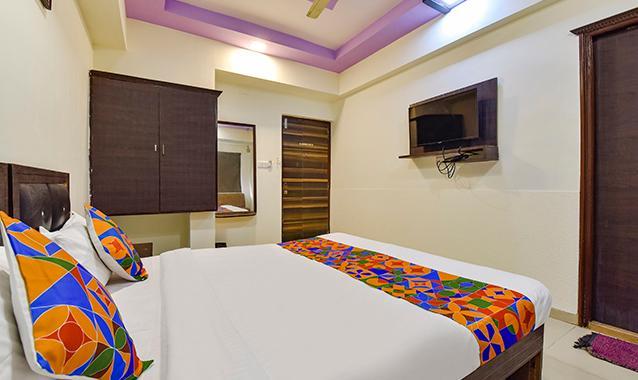 FabHotel Crystal Inn II, Paldi, Ahmedabad: Reviews, Photos & Offers ...