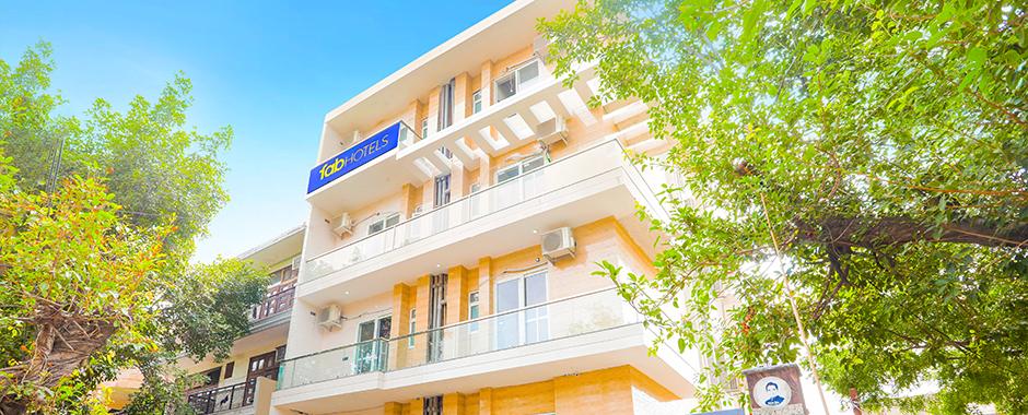 FabHotel F9 Noida Sector 56, Sector 56, Noida: Reviews, Photos & Offers ...