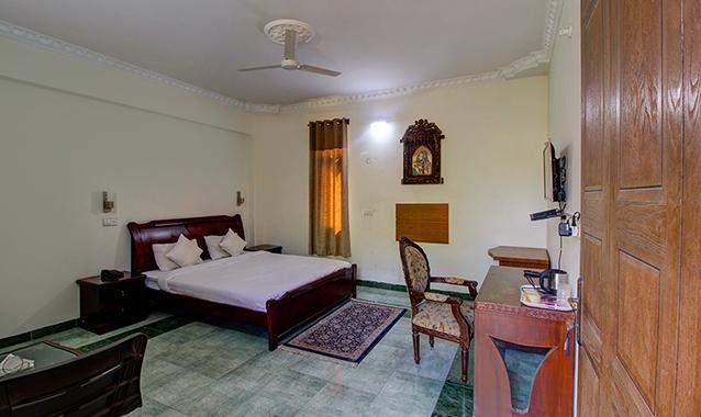 FabHotel Pinjore Holiday Home, Himshikha, Pinjore: Reviews, Photos ...
