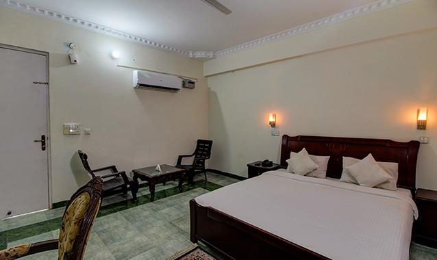 FabHotel Pinjore Holiday Home, Himshikha, Pinjore: Reviews, Photos ...