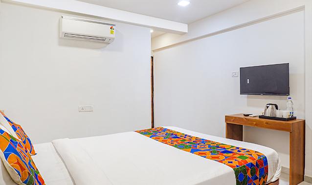 FabHotel Royal Palace Inn, Rasta Peth, Pune: Reviews, Photos & Offers ...
